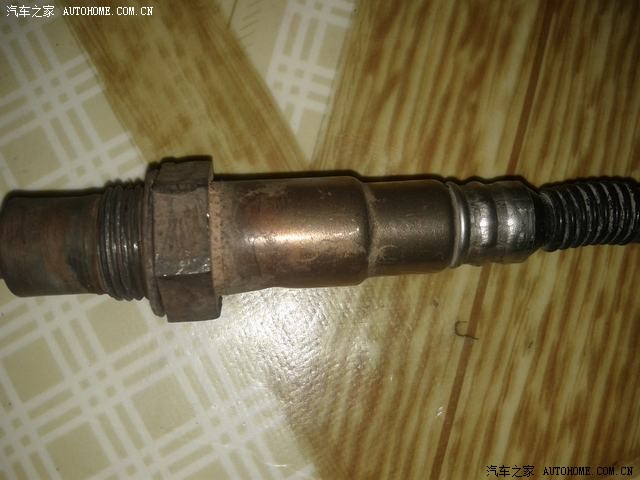 【图】发动机故障灯亮，自己动手更换后氧传感器。_维修保养用车论坛_汽车之家论坛