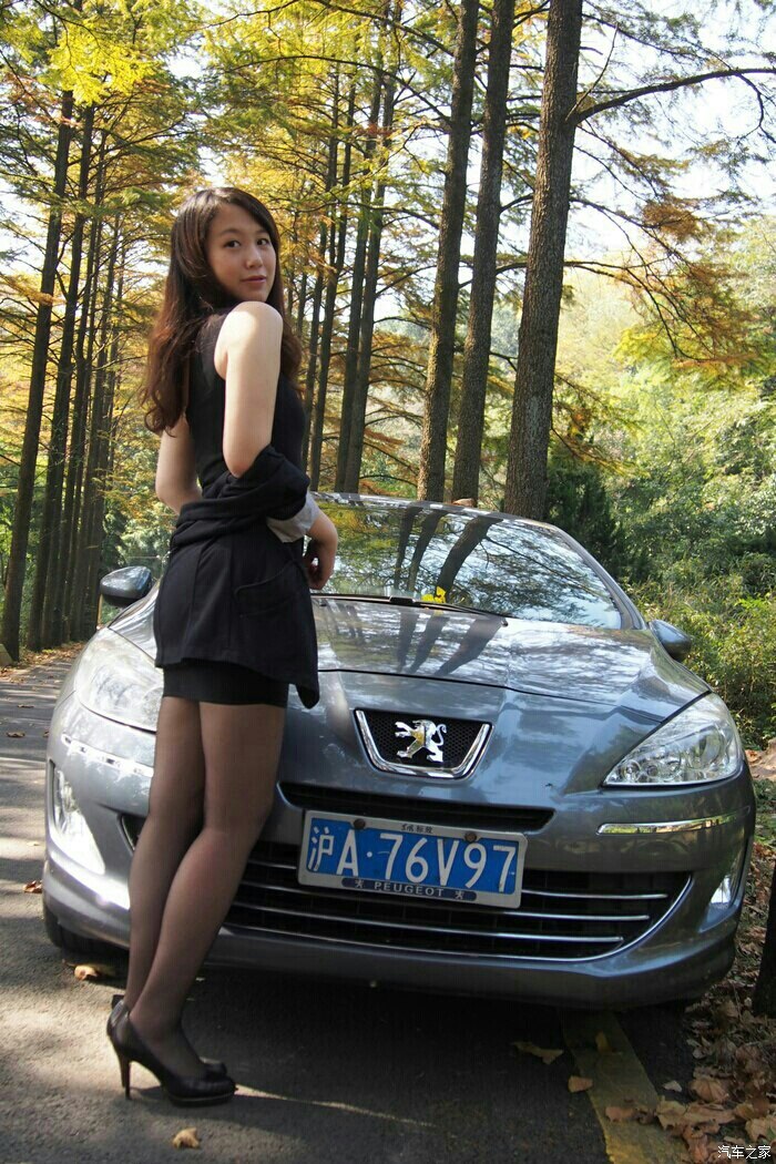 【图】媳妇当车模----90辣妈黑丝、长腿--更新10组照片表示感谢_瑞虎3论坛_汽车之家论坛